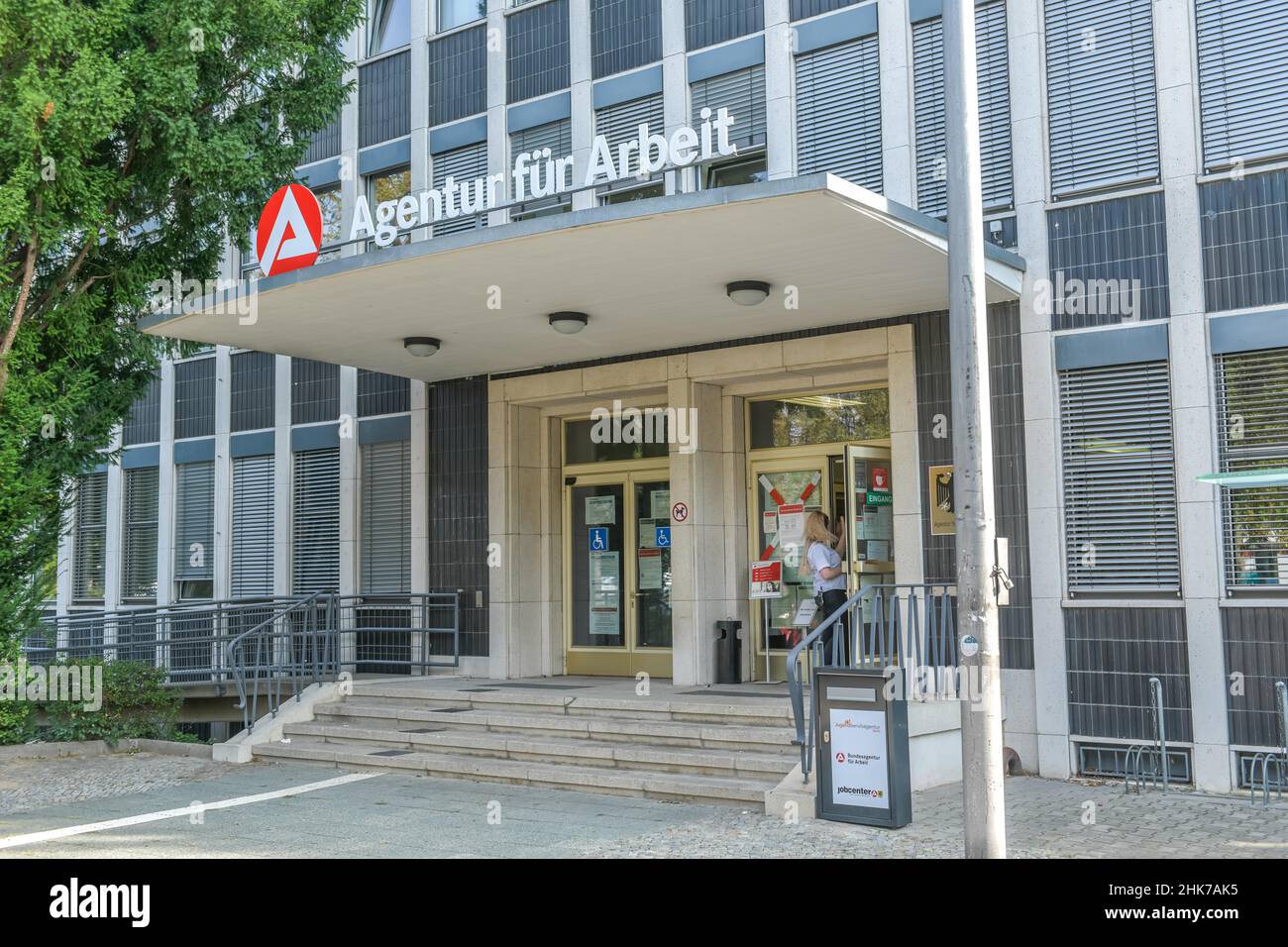 Jobcenter berlin -Fotos und -Bildmaterial in hoher Auflösung – Alamy