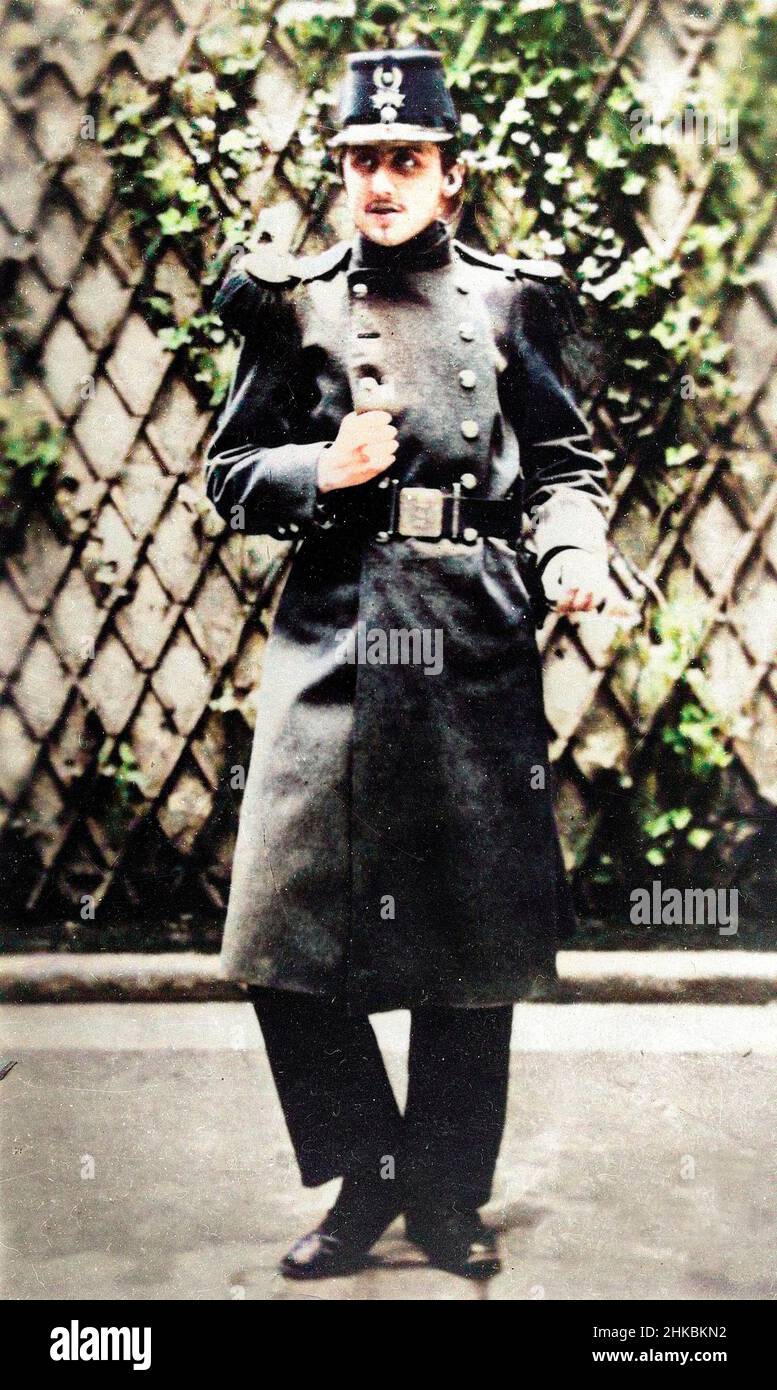 Esercito militare soldato uniforme -Fotos und -Bildmaterial in hoher ...