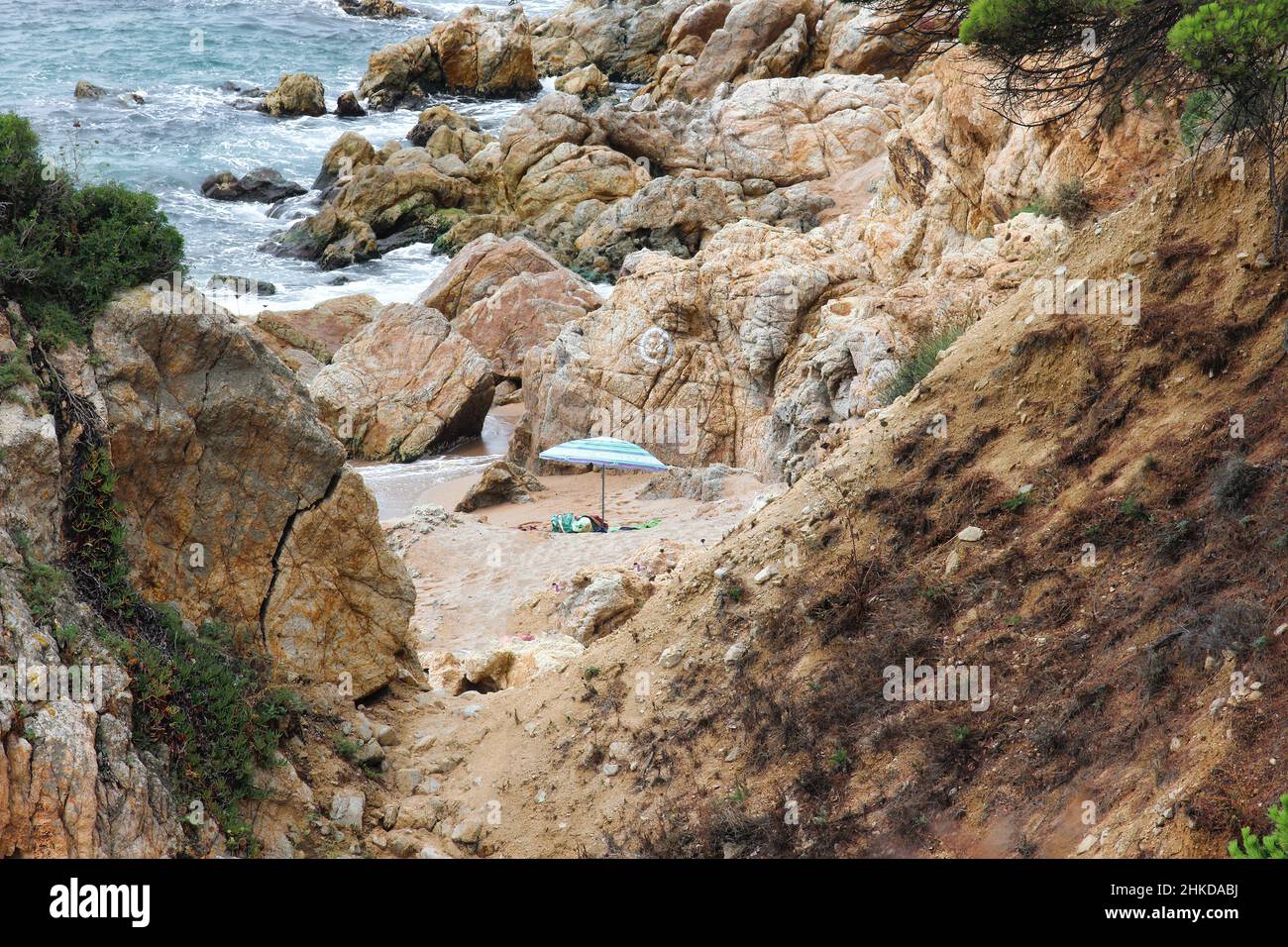 Die schönen Strände mit den berühmten Buchten der Touristenstadt ...