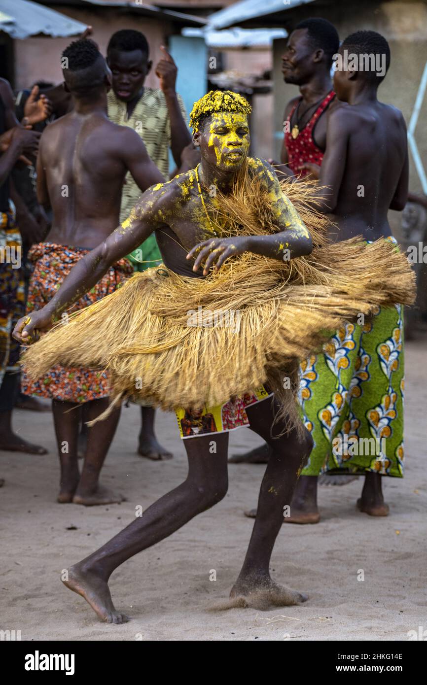 Voodoo dancer trance -Fotos und -Bildmaterial in hoher Auflösung – Alamy