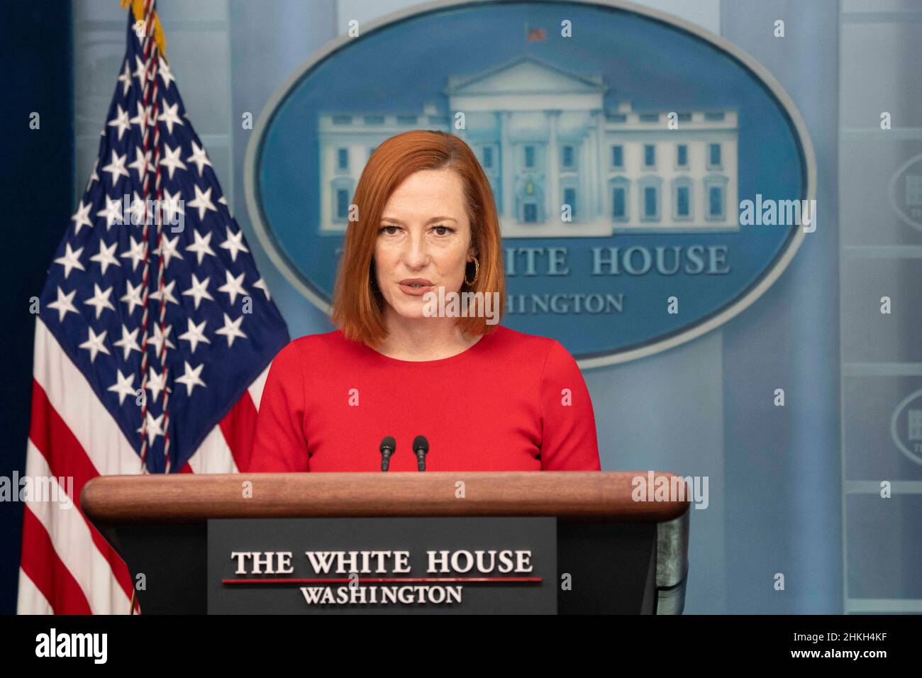 Jen Psaki, die Pressesprecherin des Weißen Hauses, hält am 4. Februar 2022 im Weißen Haus in ...