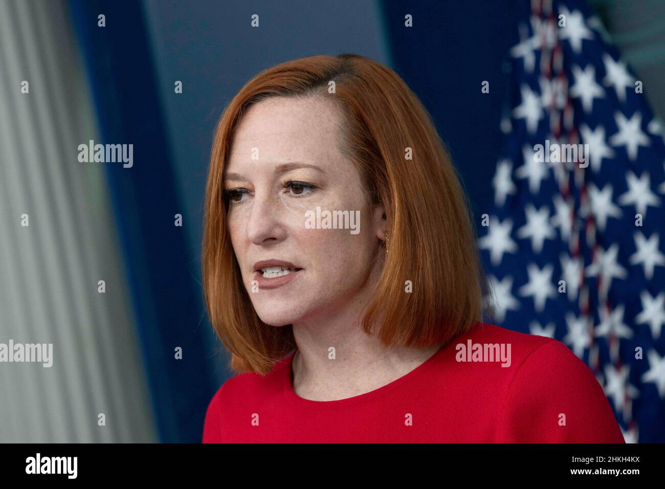 Jen Psaki, die Pressesprecherin des Weißen Hauses, hält am 4. Februar 2022 im Weißen Haus in ...