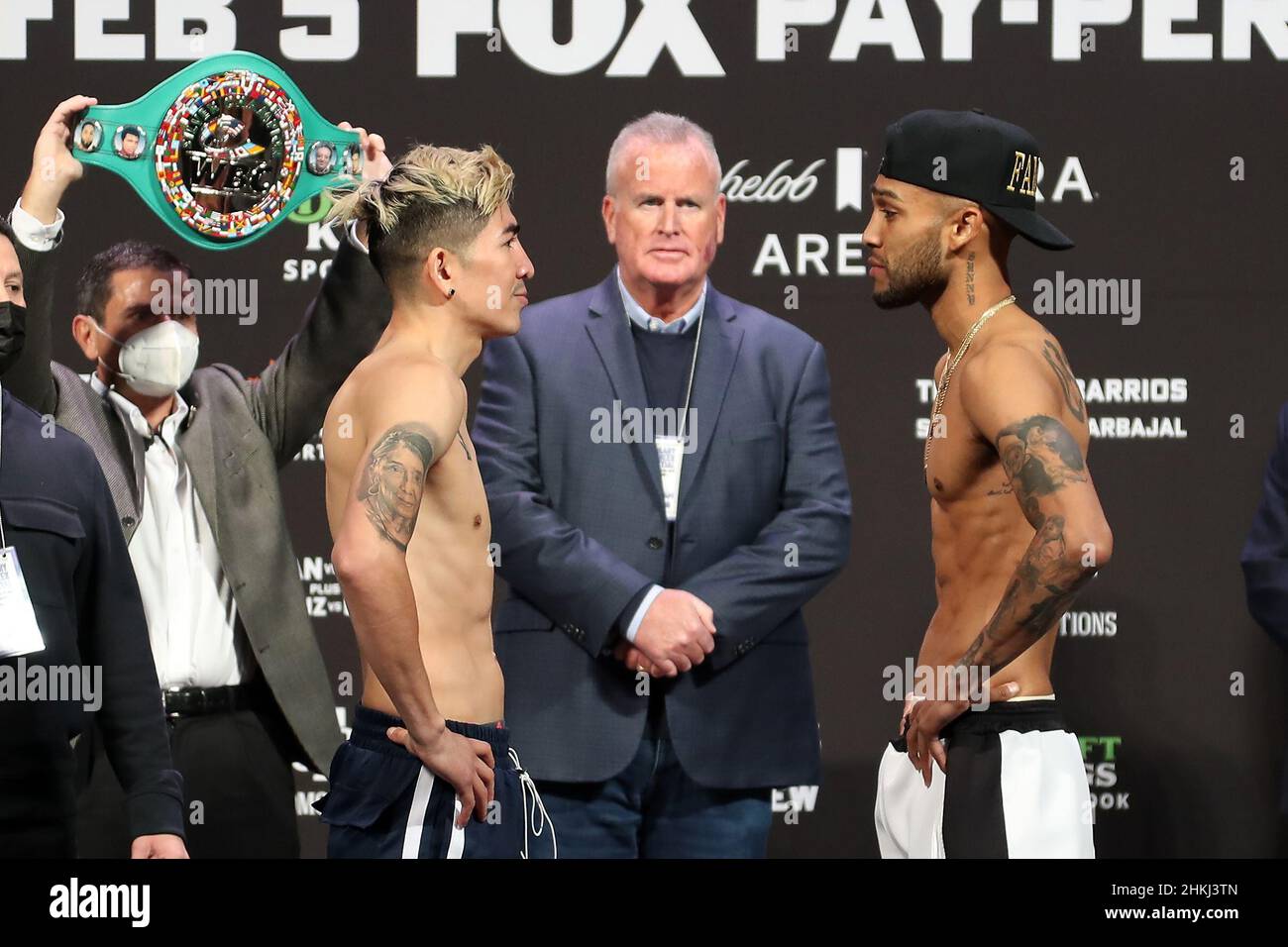 Las Vegas, USA. 04th. Februar 2022. LAS VEGAS, NV - 4. FEBRUAR: (L-R ...