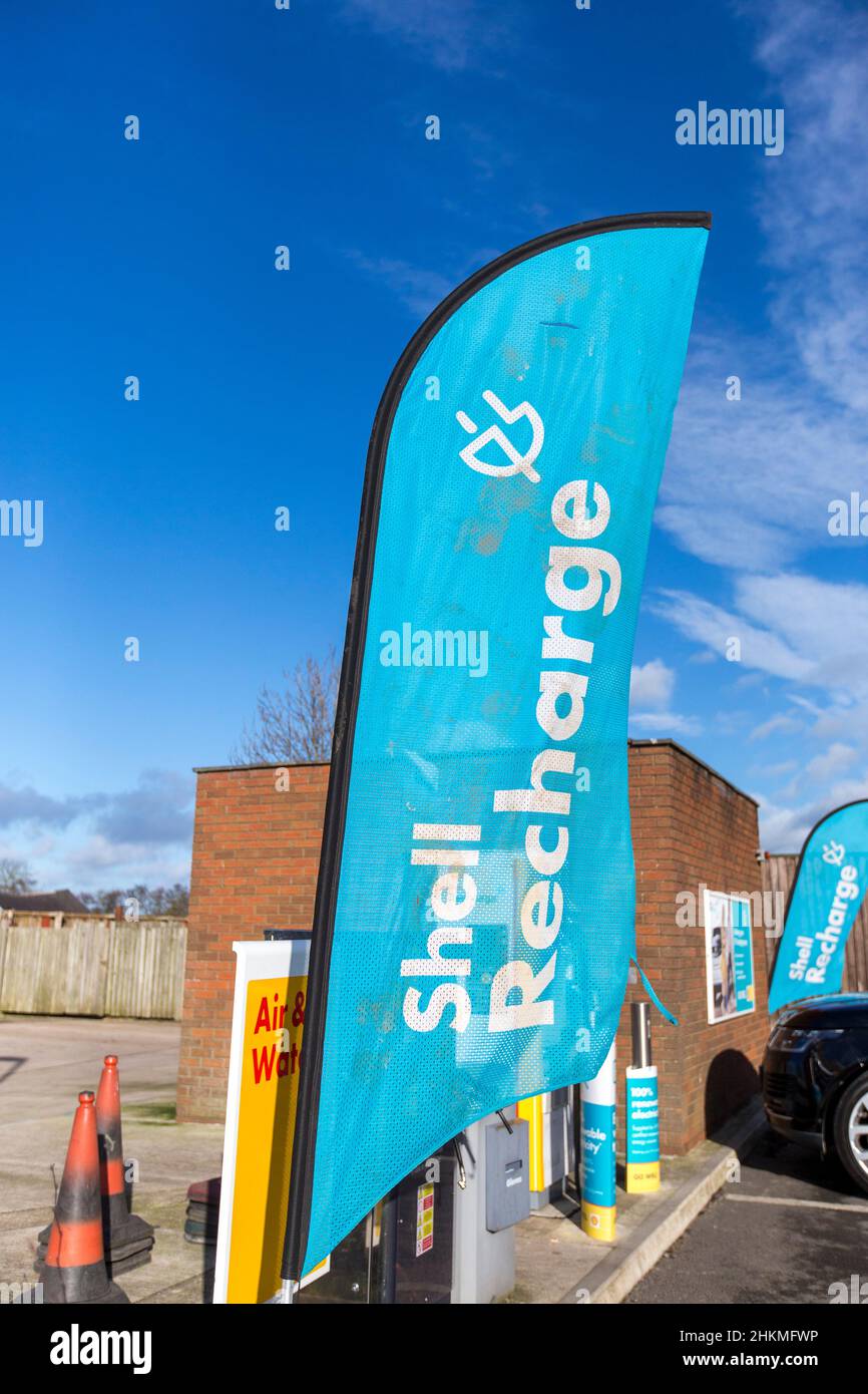 Shell recharge allego ladestation -Fotos und -Bildmaterial in hoher ...
