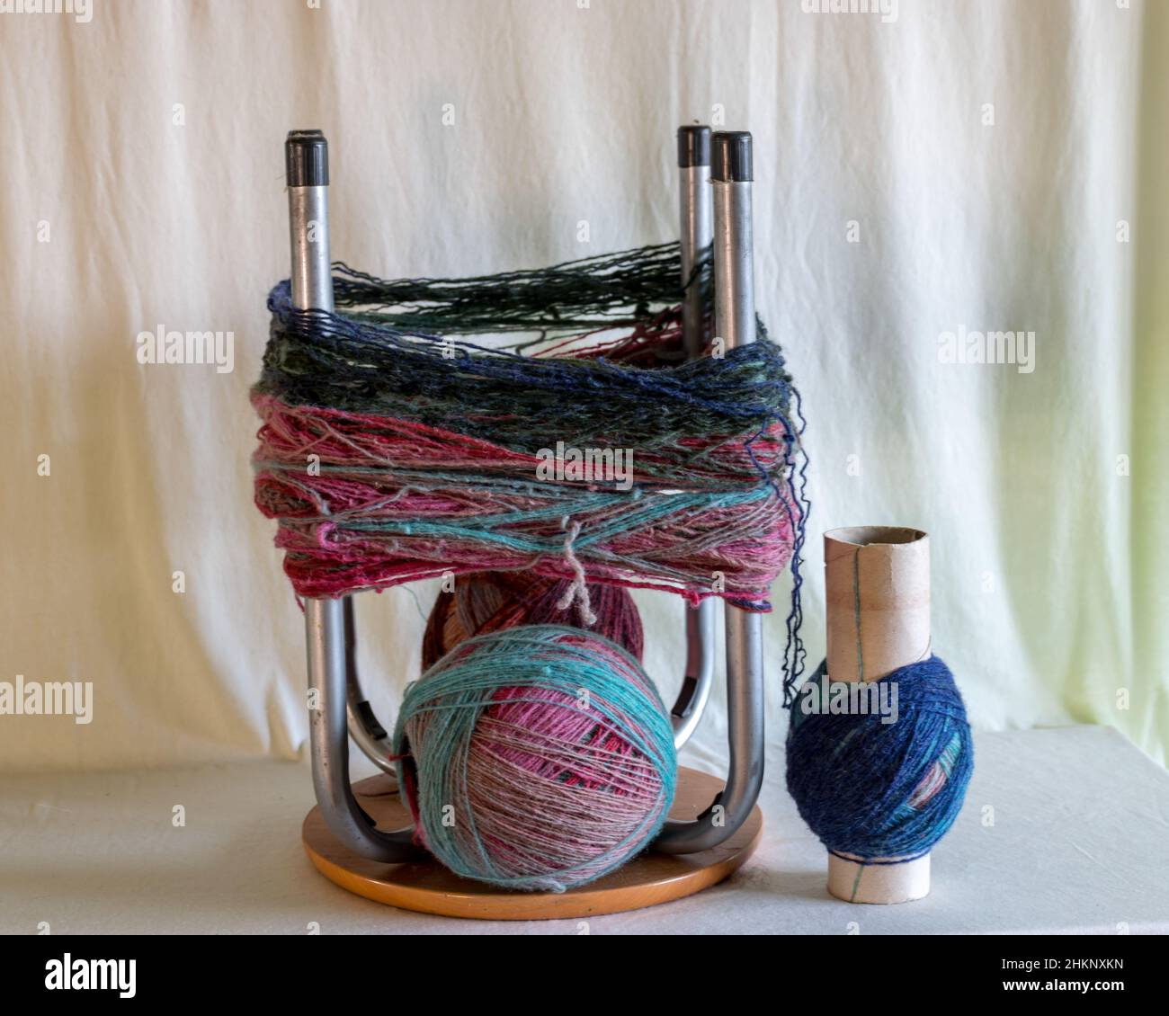 Einen ball rollen -Fotos und -Bildmaterial in hoher Auflösung – Alamy