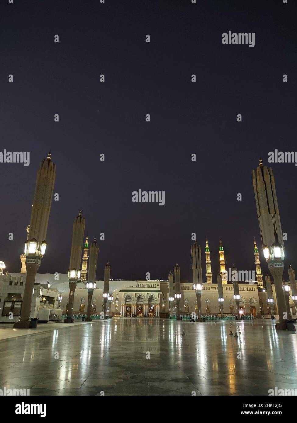 Prophet's mosque, medina -Fotos und -Bildmaterial in hoher Auflösung ...