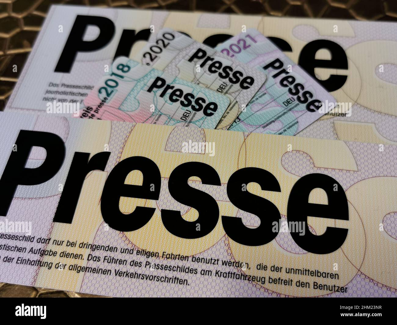 Ein Presseausweis dient dem Nachweis der haupt- oder nebenberuflichen ...