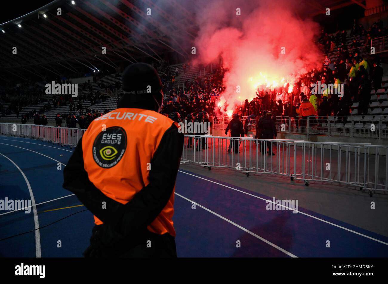 Hooligans de lyon -Fotos und -Bildmaterial in hoher Auflösung – Alamy