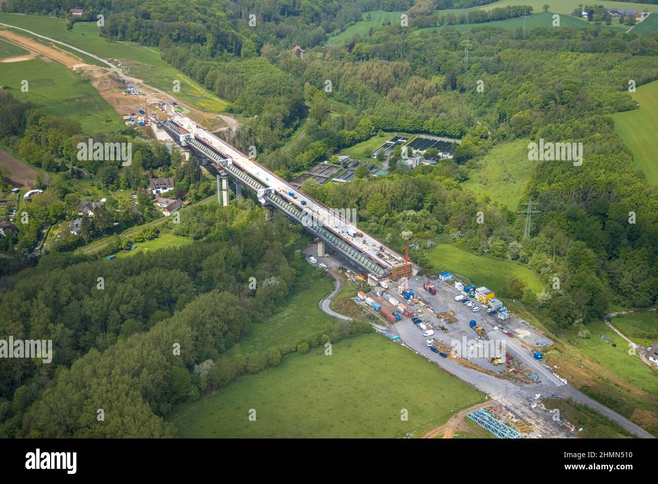 Neuer autobahnabschnitt der a44 -Fotos und -Bildmaterial in hoher Auflösung – Alamy