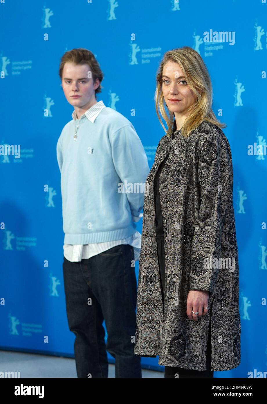 Berlin, Deutschland. 11th. Februar 2022. Die Schauspieler Emil von ...