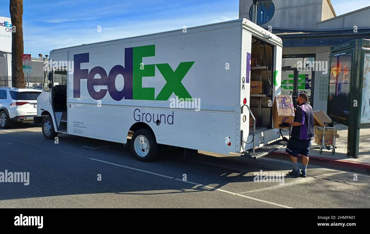 Fedex mitarbeiter -Fotos und -Bildmaterial in hoher Auflösung – Alamy