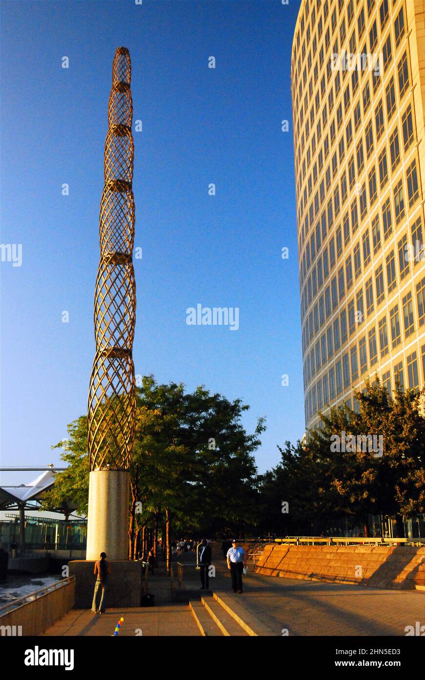 Moderner obelisk -Fotos und -Bildmaterial in hoher Auflösung – Alamy