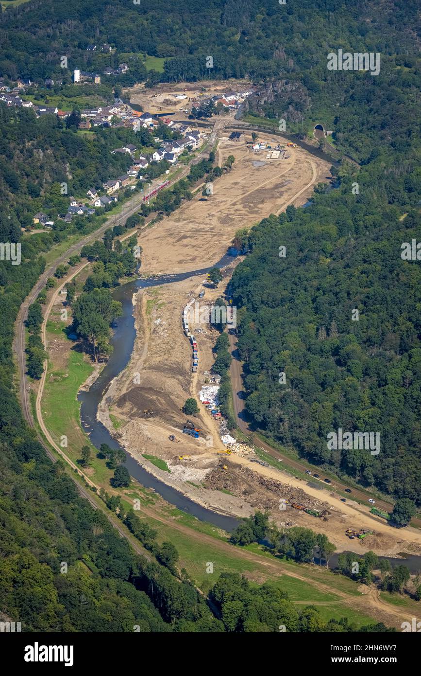 Luftbild, Überschwemmungsgebiet am Fluss Ahr mit historischer ...