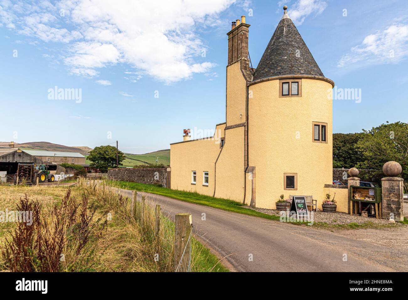 Schrulliges schottisches haus -Fotos und -Bildmaterial in hoher ...
