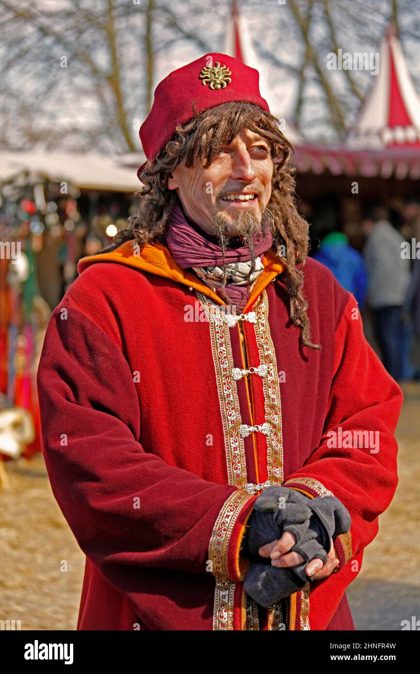 Mittelalter barbier -Fotos und -Bildmaterial in hoher Auflösung – Alamy