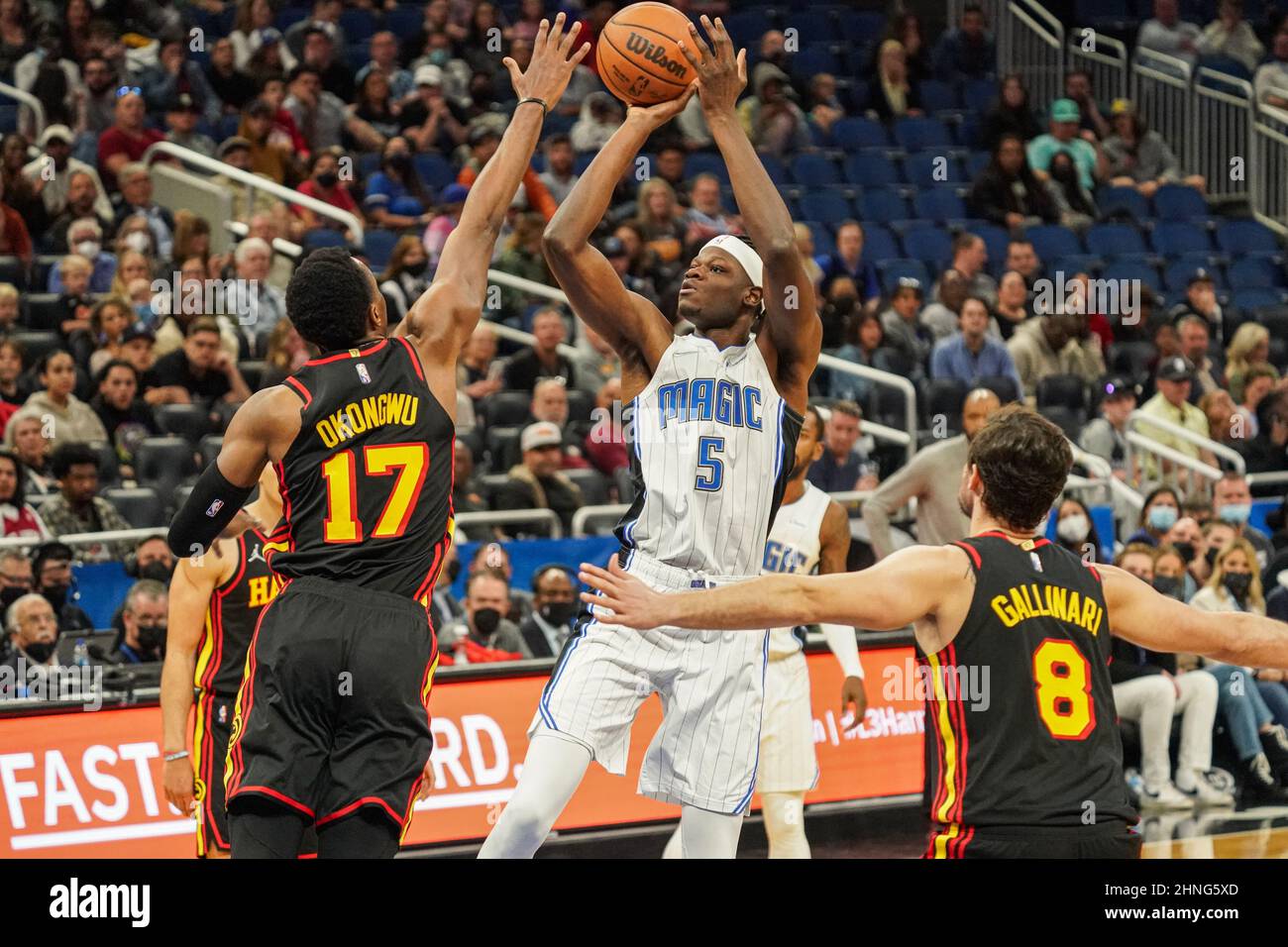 Orlando, Florida, USA, 16. Februar 2022, Orlando Magic Center Mo Bamba ...