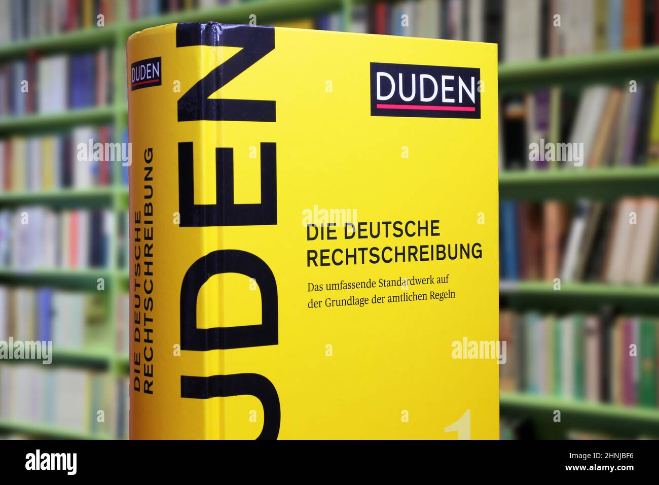 Duden spelling dictionary -Fotos und -Bildmaterial in hoher Auflösung ...