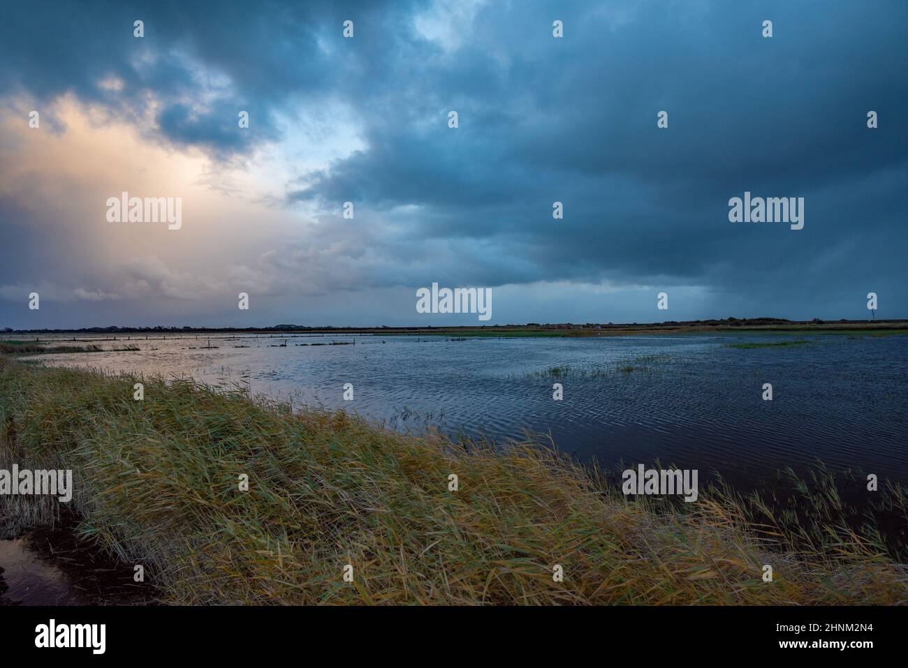 Sturmflut nordsee -Fotos und -Bildmaterial in hoher Auflösung – Alamy