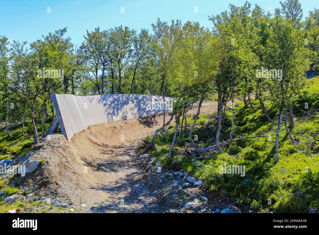 Skizentrum im sommer -Fotos und -Bildmaterial in hoher Auflösung – Alamy
