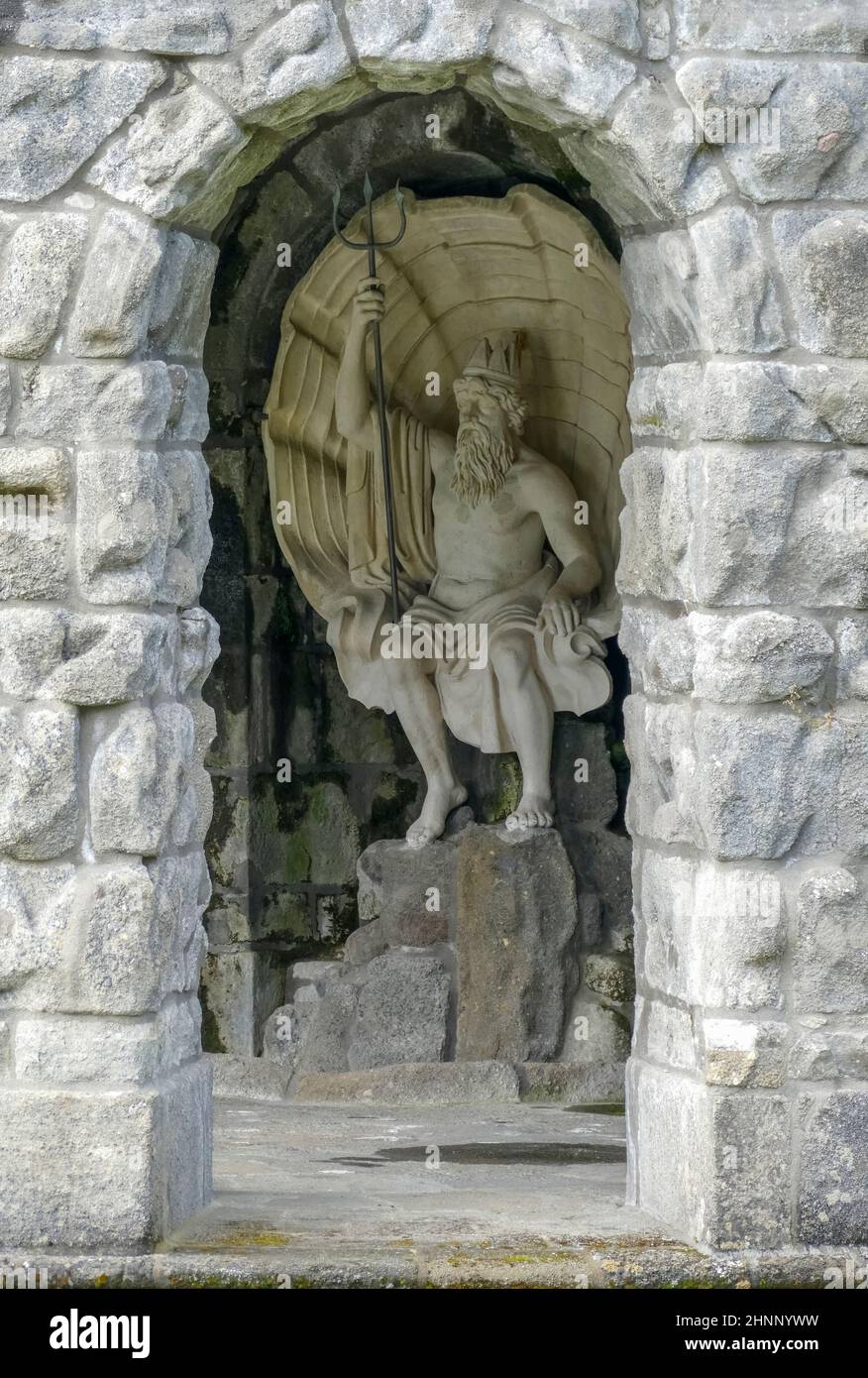 Neptun sitzt -Fotos und -Bildmaterial in hoher Auflösung – Alamy