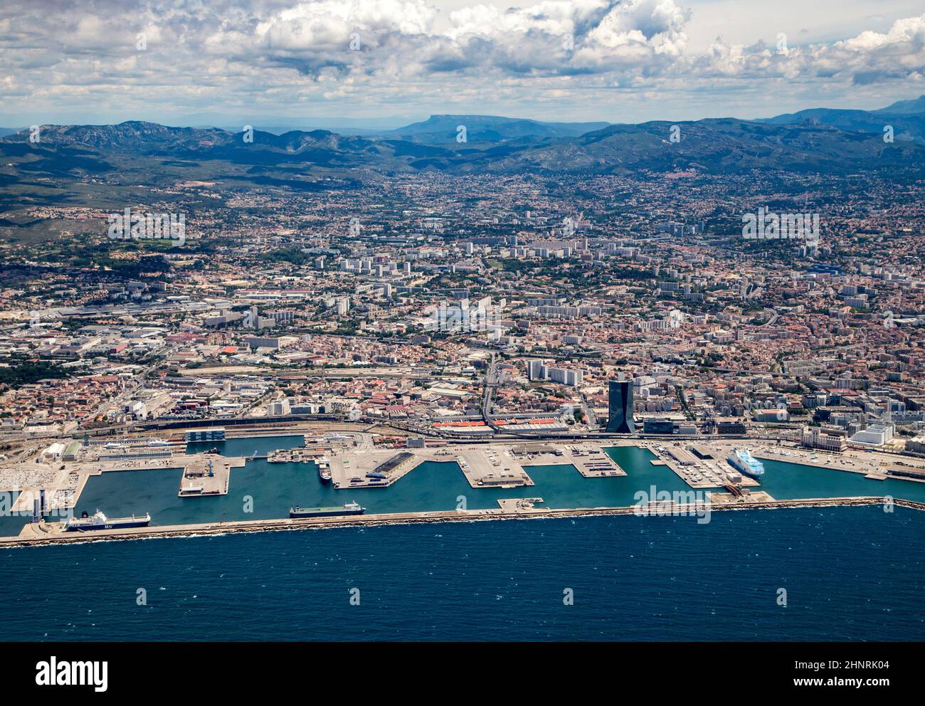 Luftbild marseille -Fotos und -Bildmaterial in hoher Auflösung – Alamy