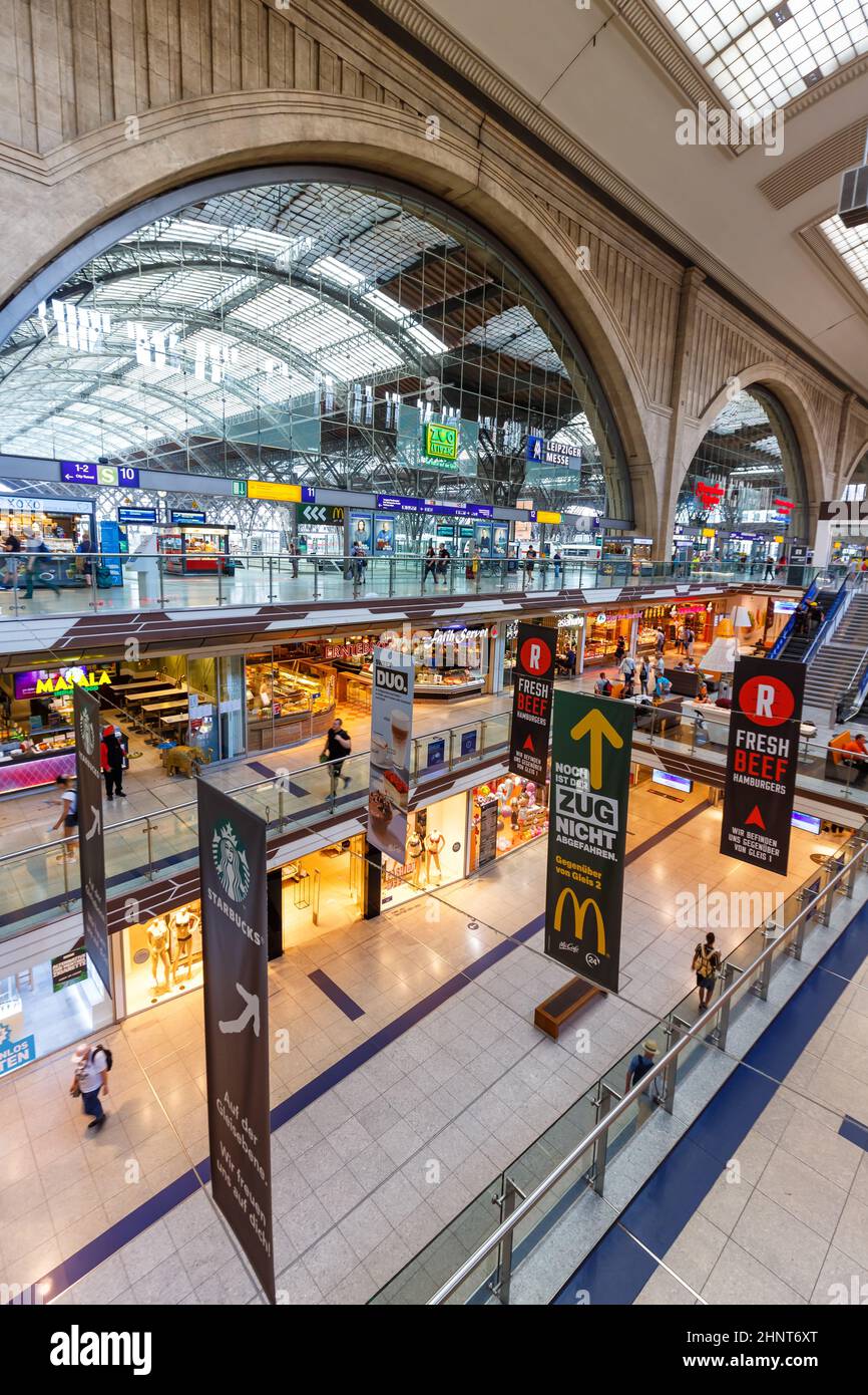 Leipziger Hauptbahnhof Hauptbahnhof Hbf in Deutschland Deutsche Bahn DB ...