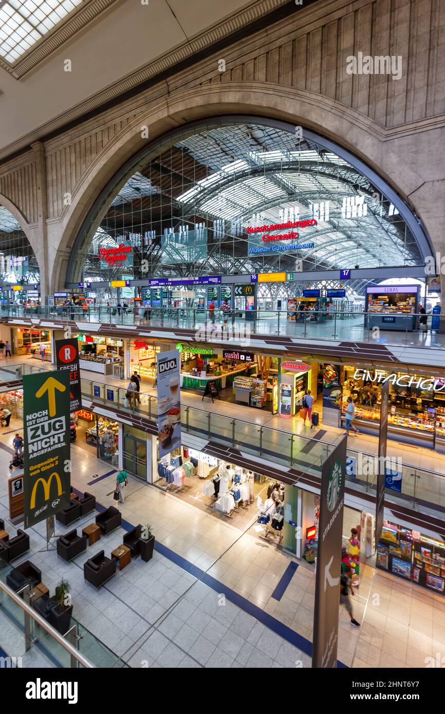 Leipziger Hauptbahnhof Hauptbahnhof Hbf in Deutschland Deutsche Bahn DB ...
