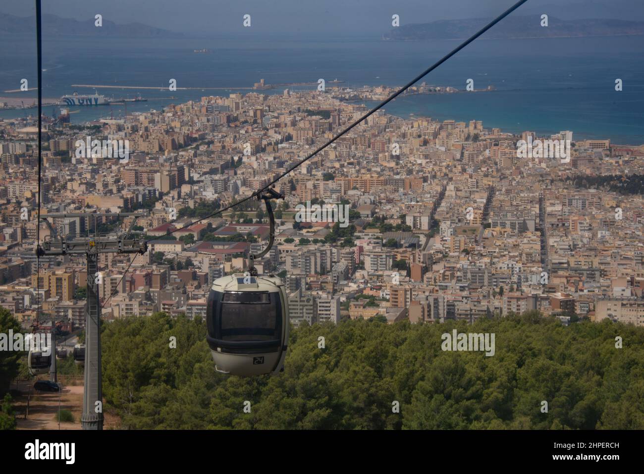 Trapani erice seilbahnen -Fotos und -Bildmaterial in hoher Auflösung ...
