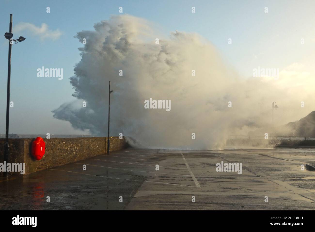 Der Sturm Franklin kommt in North Devon, Ilfracombe, Großbritannien, an ...