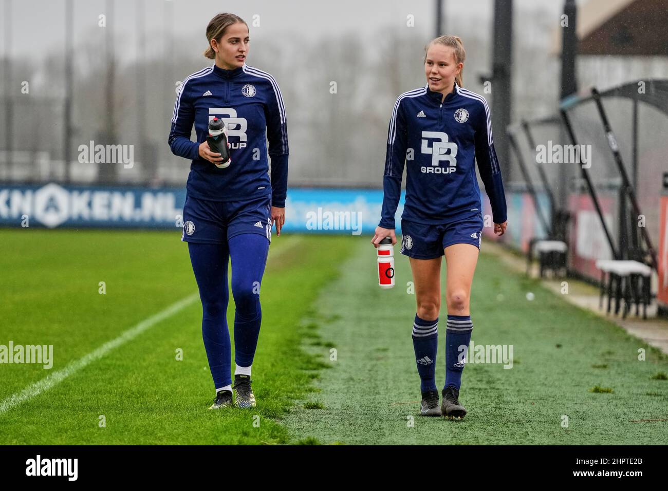 Yara helderman von feyenoord v1 -Fotos und -Bildmaterial in hoher ...