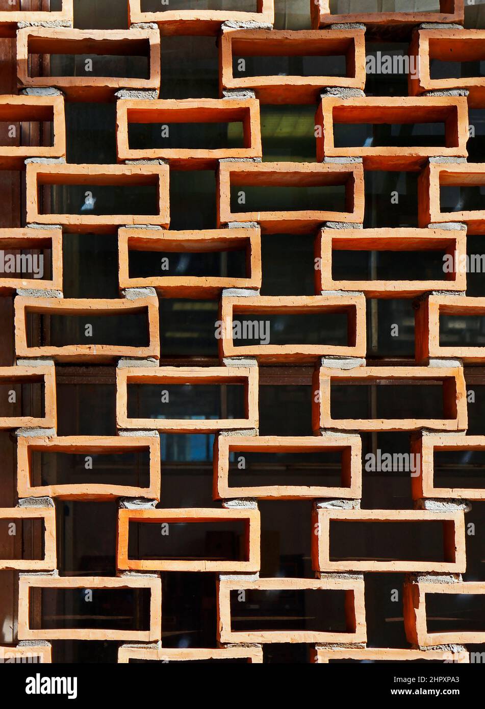 Perforated brick -Fotos und -Bildmaterial in hoher Auflösung – Alamy