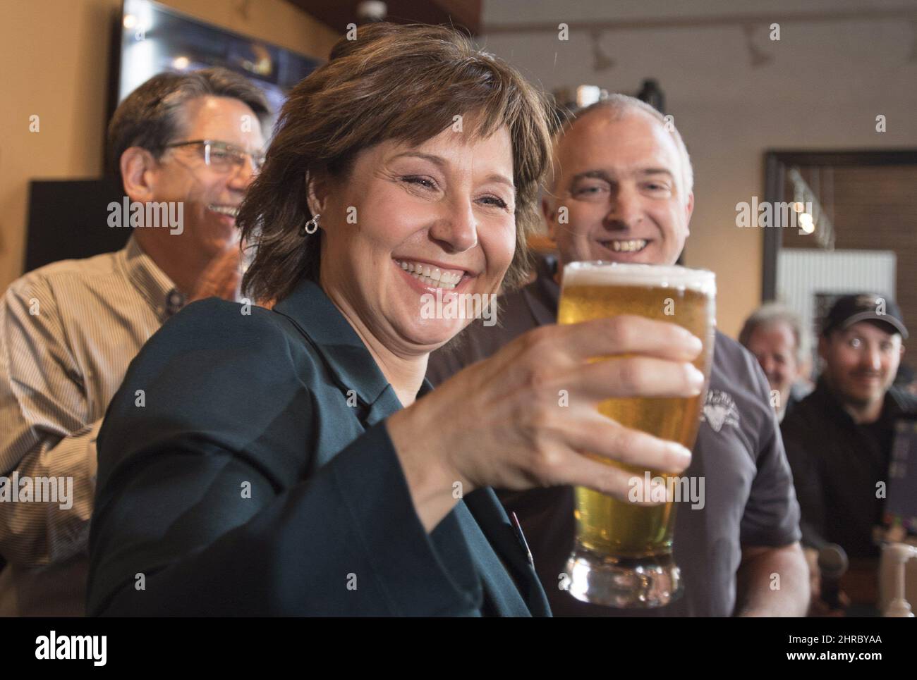 B.C. Liberaler Führer Christy Clark macht einen Kampagnenstop bei Bad ...