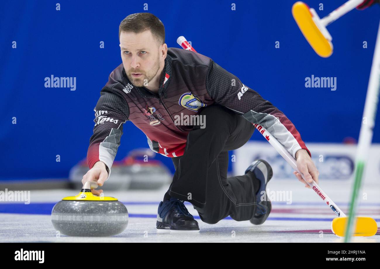 Das Team Canada skip Brad Gushue macht beim Unentschieden 18. gegen das ...