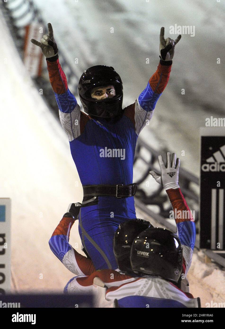 Der russische Dmitry Trunenkov und das Team feiern am Samstag, den 4 ...