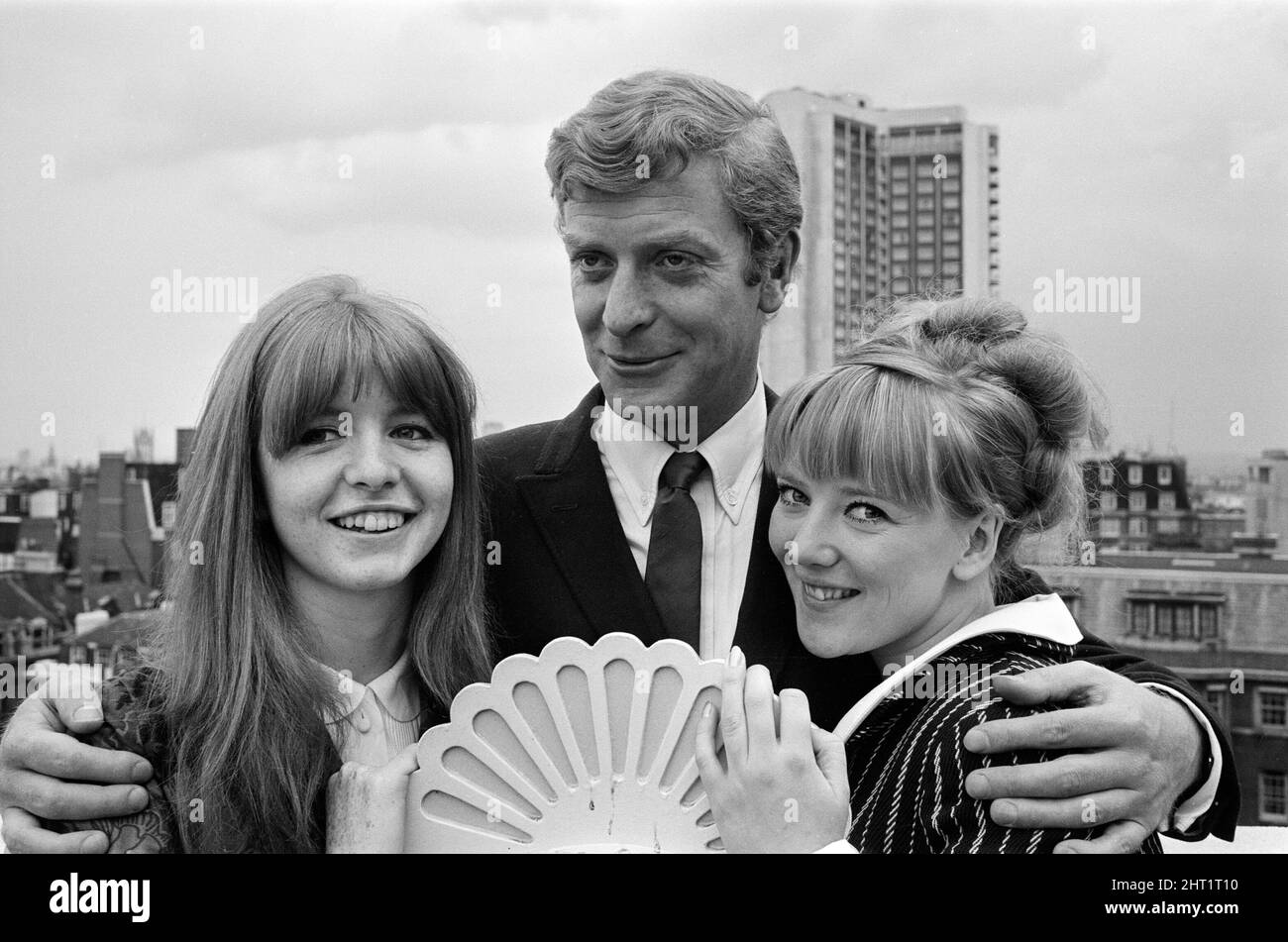 Die Stars des Films 'Alfie' Vivien Merchant, Jane Asher, Michael Caine ...