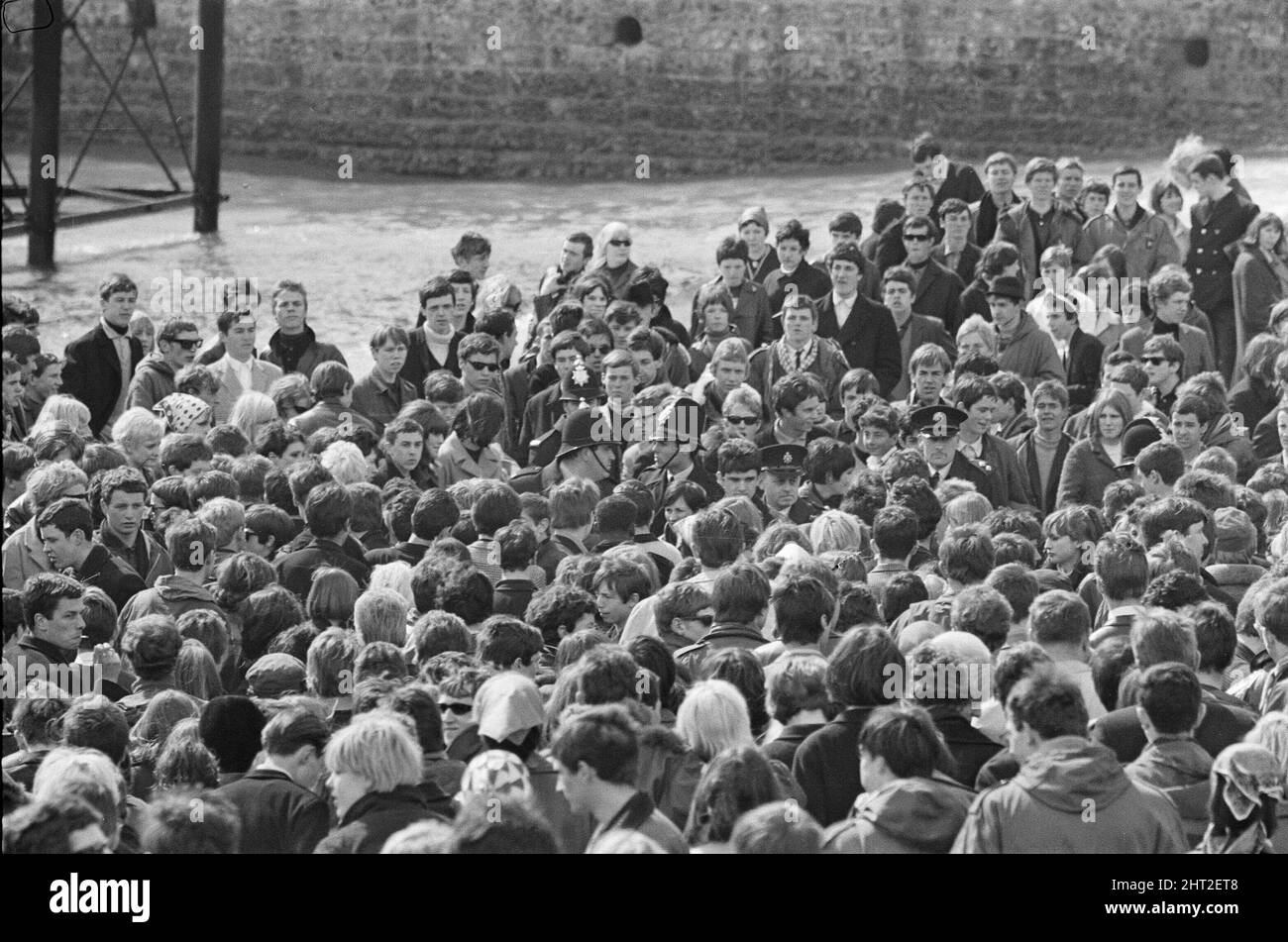 Mods and rockers 1964 -Fotos und -Bildmaterial in hoher Auflösung – Alamy