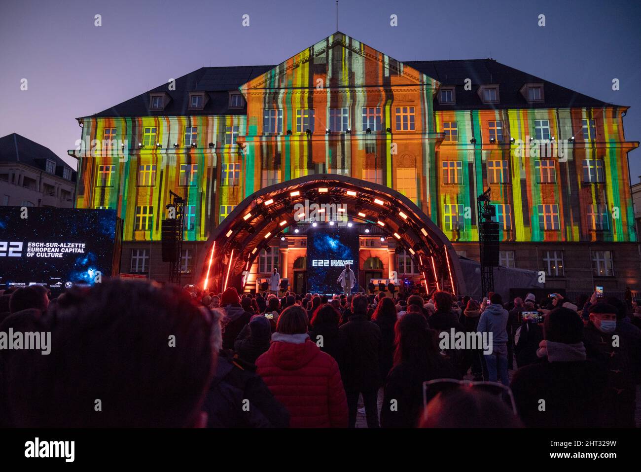 Esch An Der Alzette, Luxemburg. 26.. Februar 2022. Das Rathaus in Esch ...