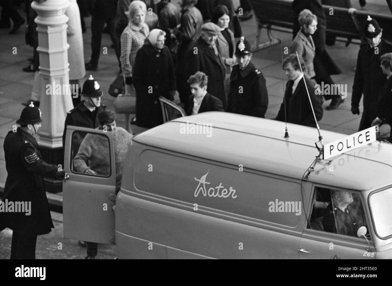 Die Mods und Rockers waren zwei widersprüchliche britische ...