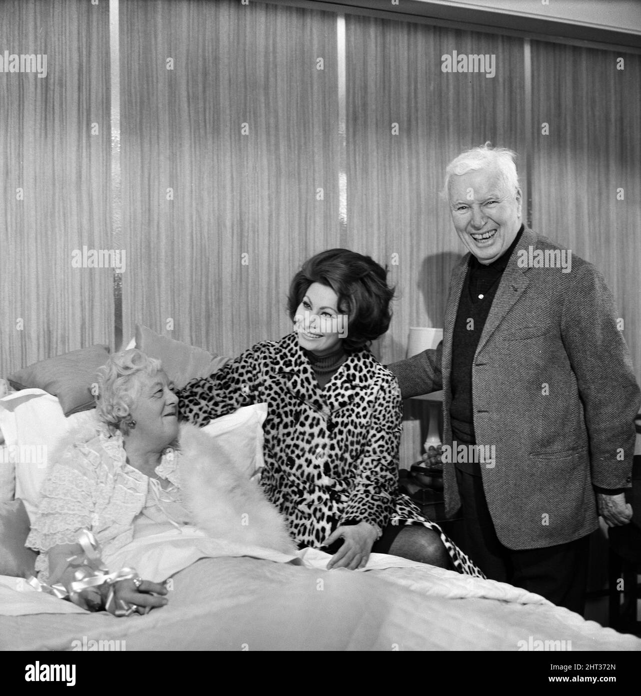 Am Set von „A Gräfin from Hong Kong“, Charlie Chaplins neuem Film, hat ...