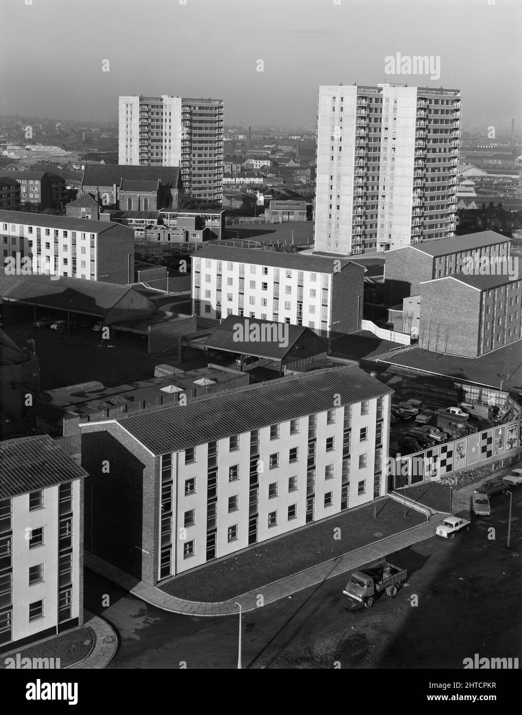 Birmingham tower blocks Schwarzweiß-Stockfotos und -bilder - Alamy