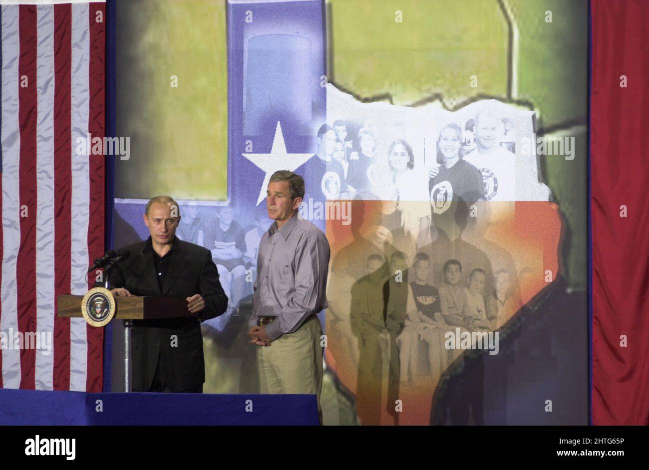 US-Präsident GEORGE W. BUSH und der russische Präsident WLADIMIR PUTIN ...