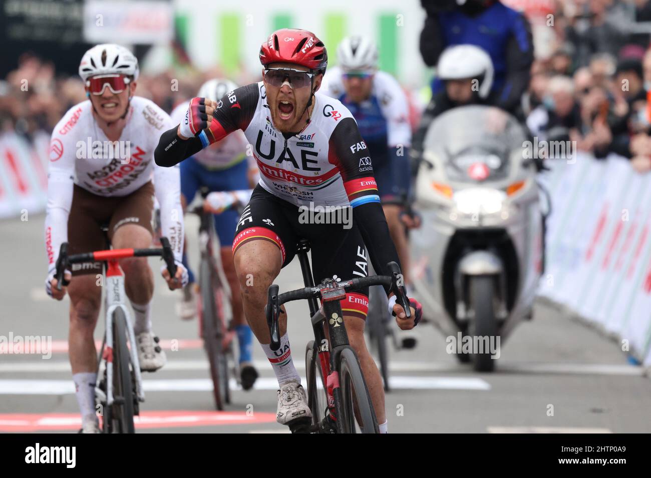 Matteo Trentin UAE Team Emirates Siegerrennen während des GP Le Samyn ...