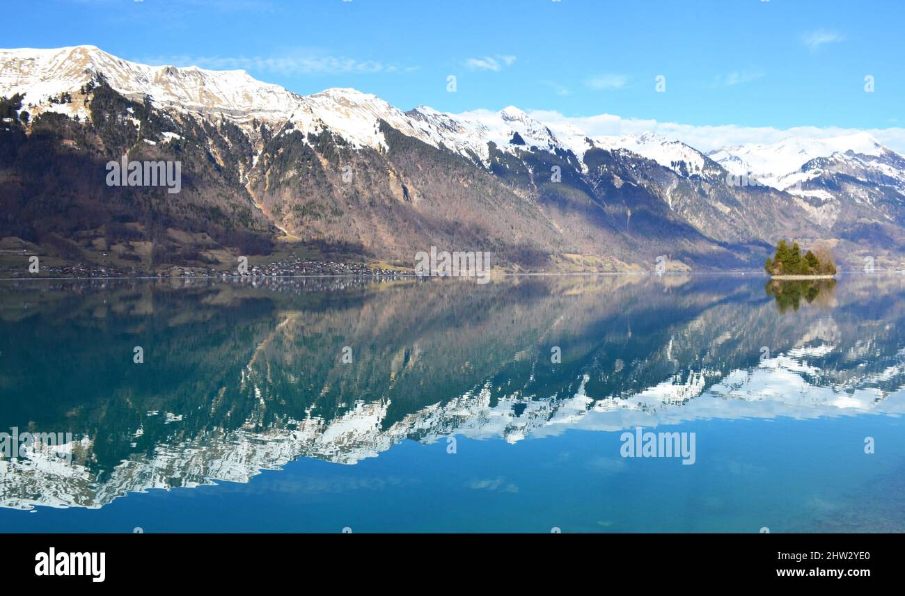 Kleine insel im brienzersee -Fotos und -Bildmaterial in hoher Auflösung ...