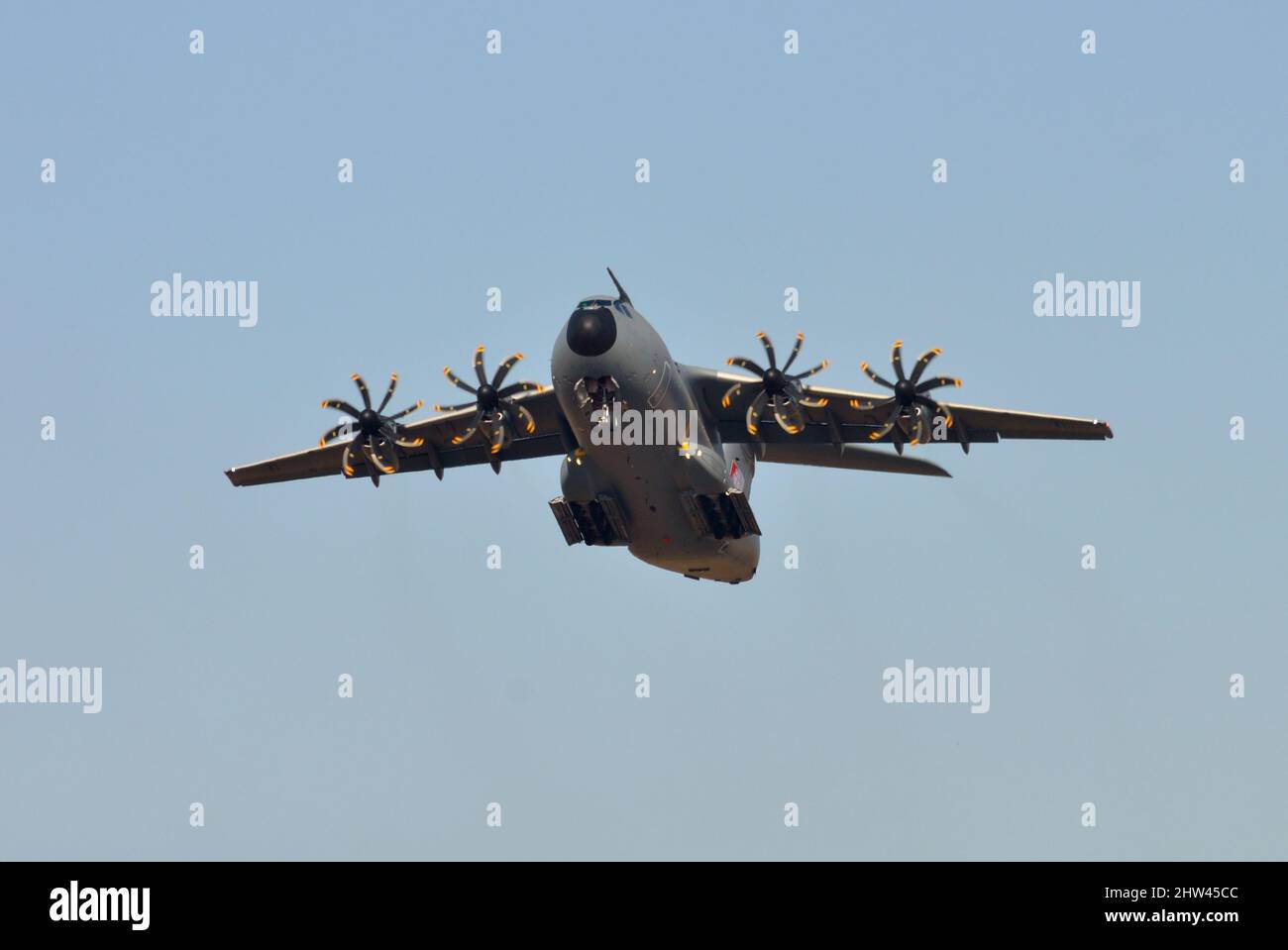 Raf a400 -Fotos und -Bildmaterial in hoher Auflösung – Alamy