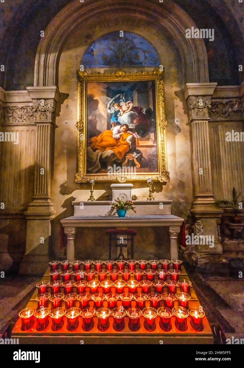 Cathedral Of Notre Dame Altar Stockfotos und -bilder Kaufen - Alamy