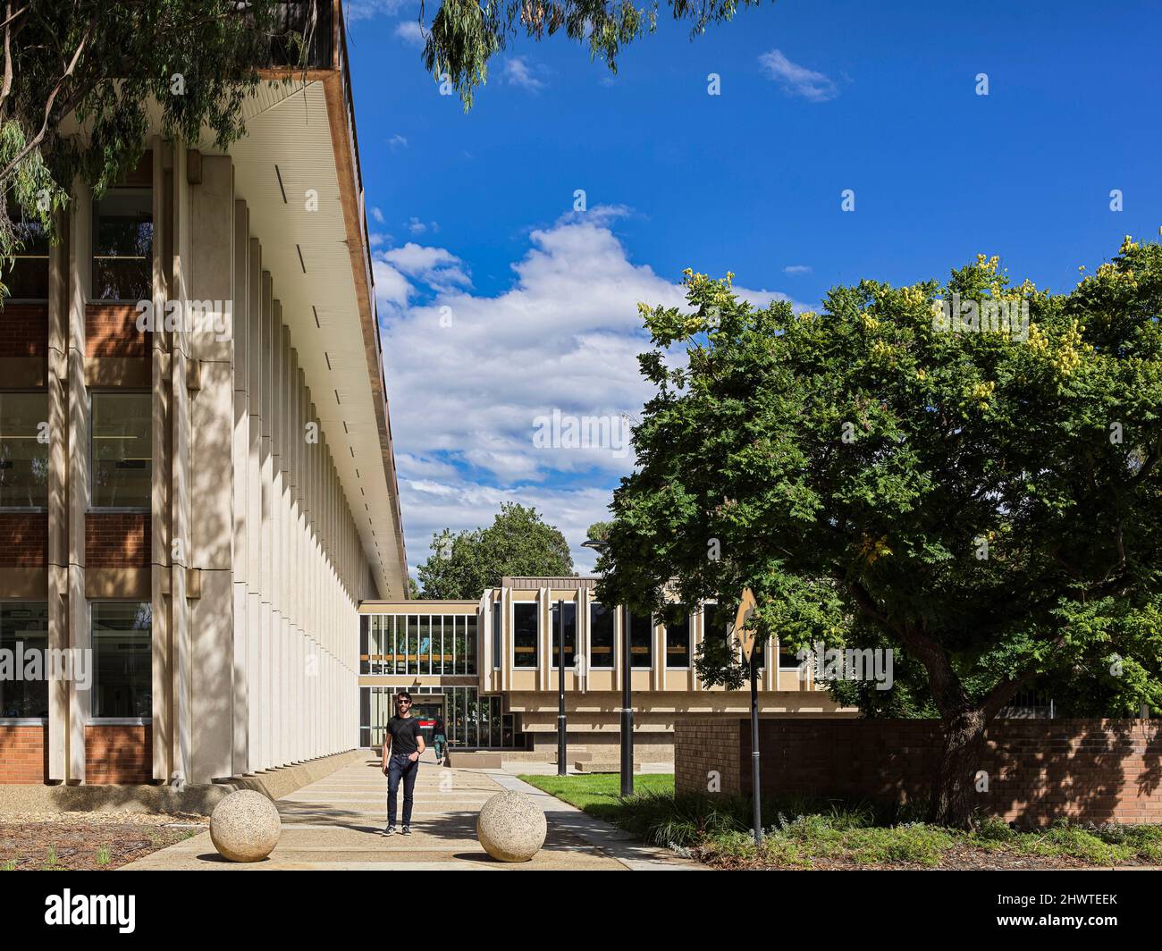Anu birke gebäude -Fotos und -Bildmaterial in hoher Auflösung – Alamy