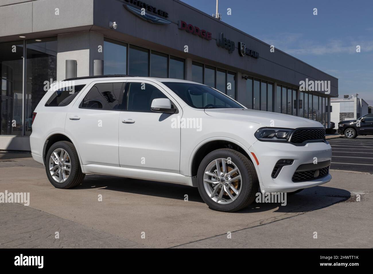 Kokomo - ca. März 2022: Ausstellung von Dodge Durango in einem ...