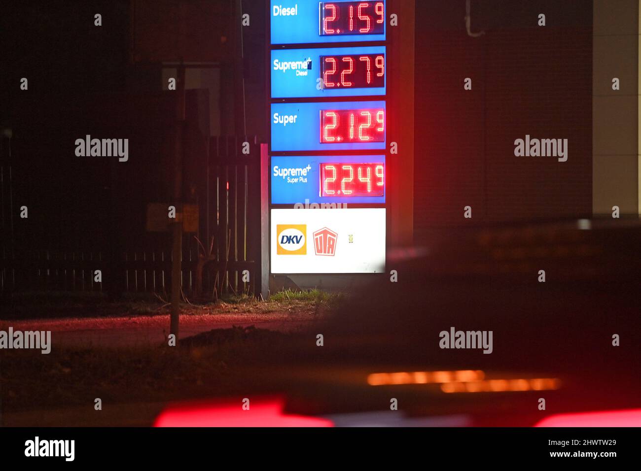 München, Deutschland. 07. März 2022. Diesel teurer als Super ...