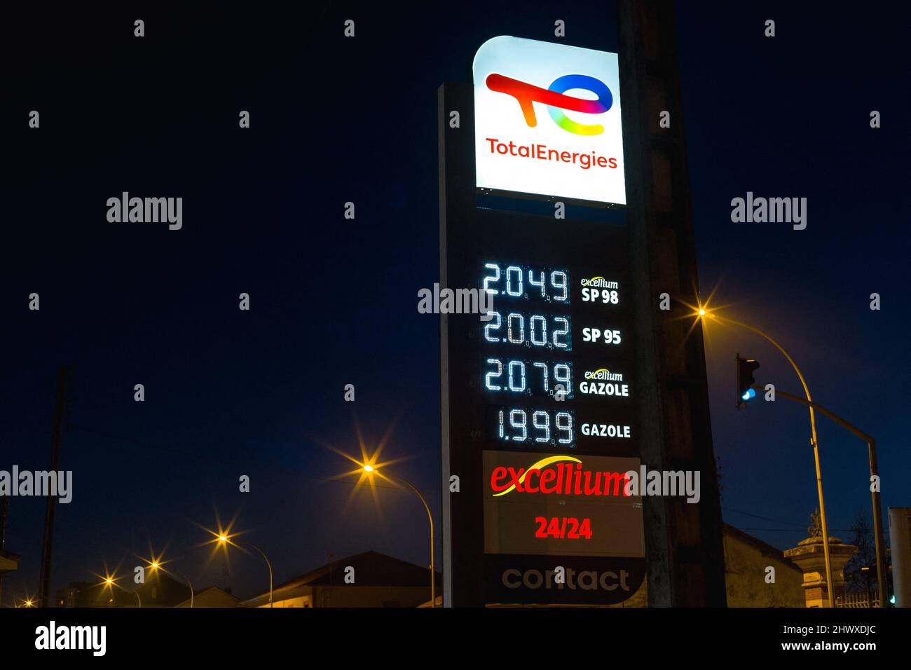 Diesel excellium -Fotos und -Bildmaterial in hoher Auflösung – Alamy