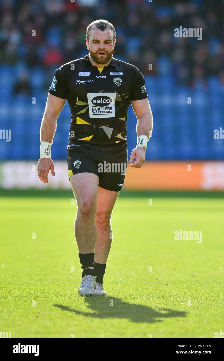 Huddersfield, England - 6.. März 2022 - Greg Burke (10) von Salford Red ...